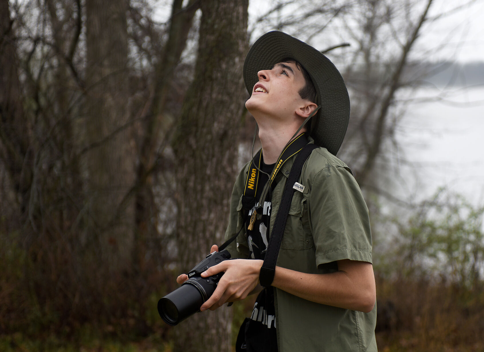 Young birdwatchers look to the skies for winged wonders | Visuals ...