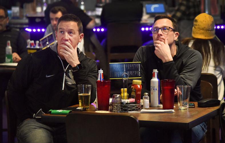 MU fans celebrate Missouri advancing in NCAA Tournament | Sports ...