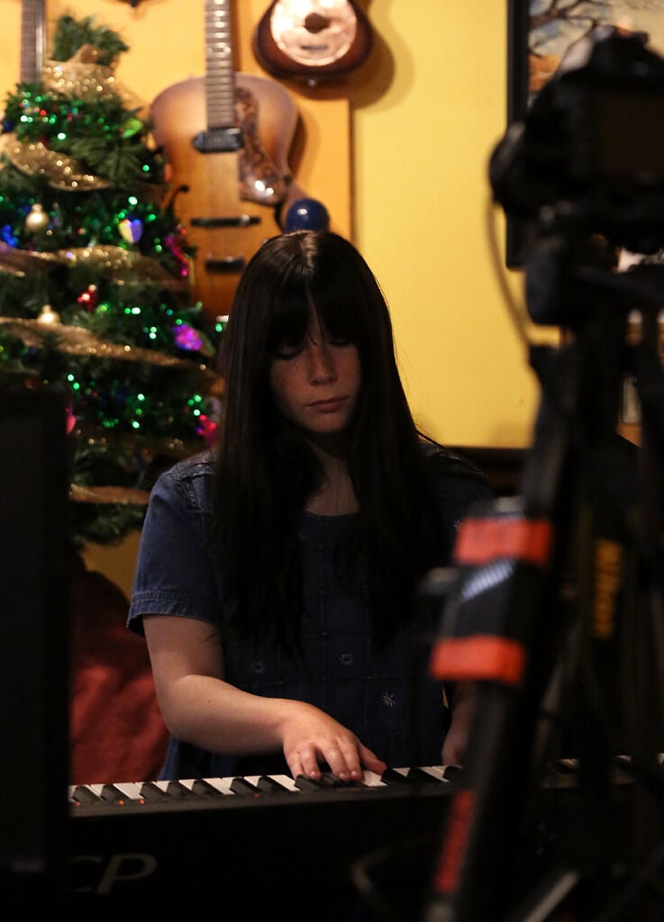 As the pandemic continues, musicians wait in the wings | Local ...