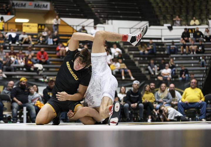 Mizzou wrestling dominates Arizona State 39-6 in first dual of season ...