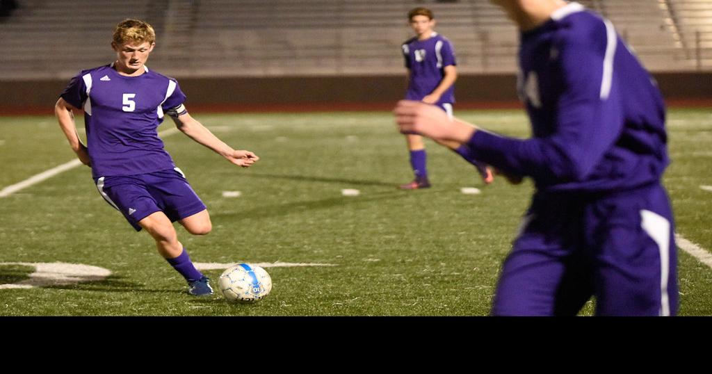 Hickman soccer holds off Battle for victory | Prep Sports ...