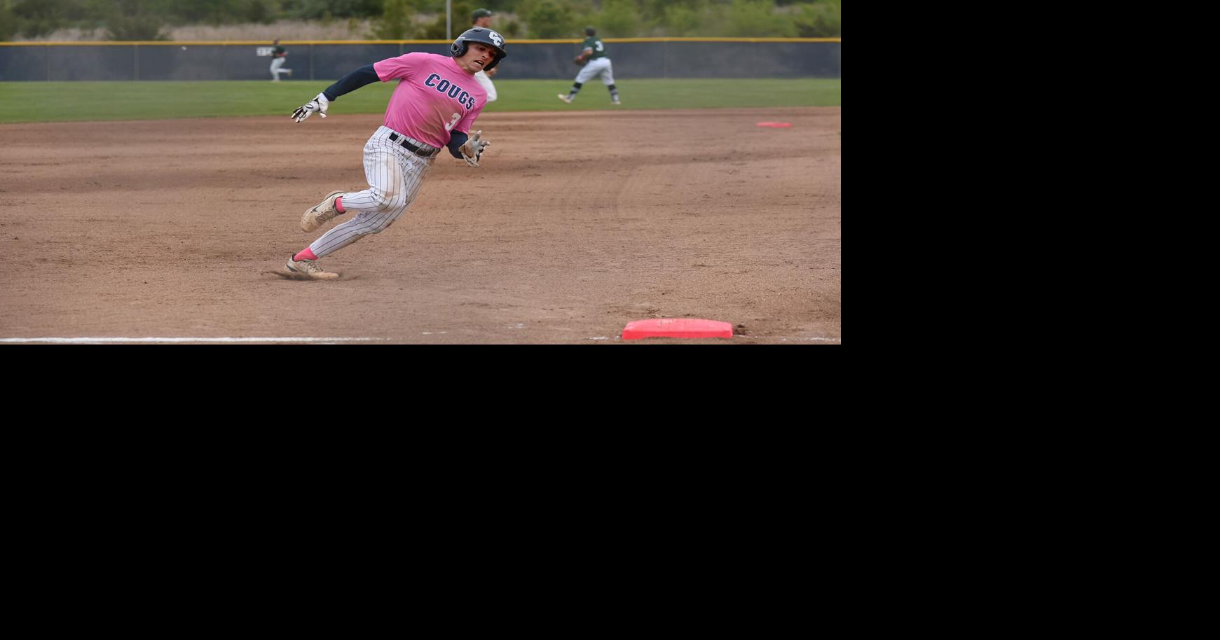 Columbia College infielder Nick Fleckenstein rounds third base during ...