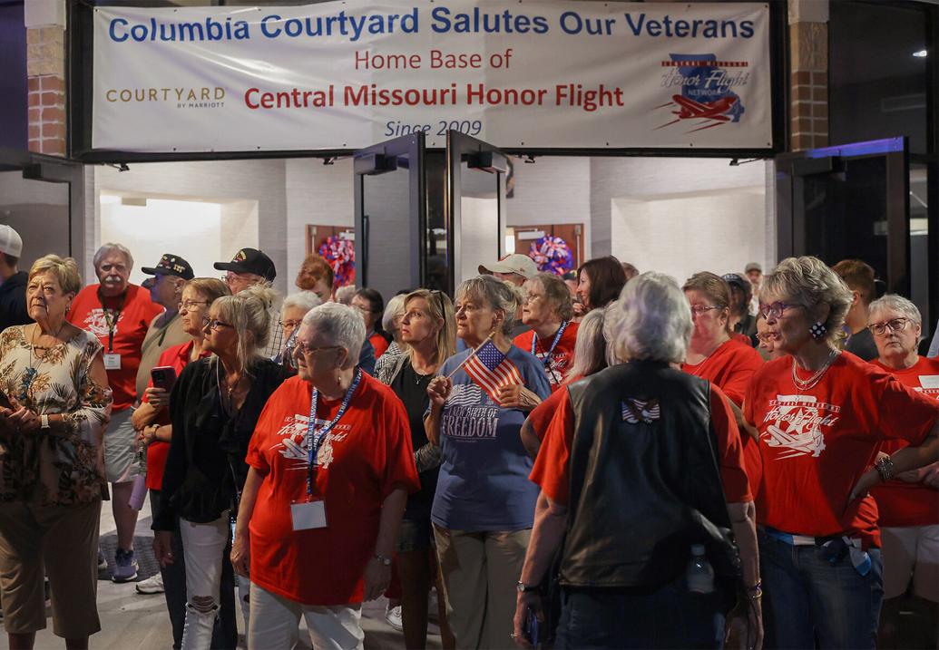 Final flight: Central Missouri Honor Flight makes its last veterans run ...