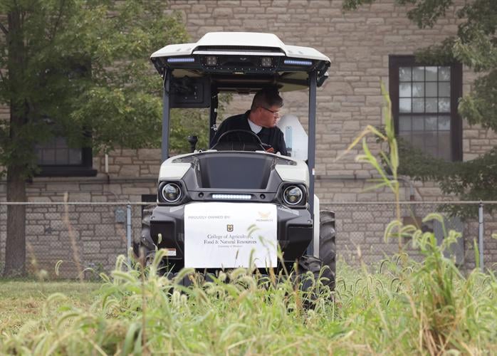MU unveils the first fully electric, autonomous tractor in the Midwest ...