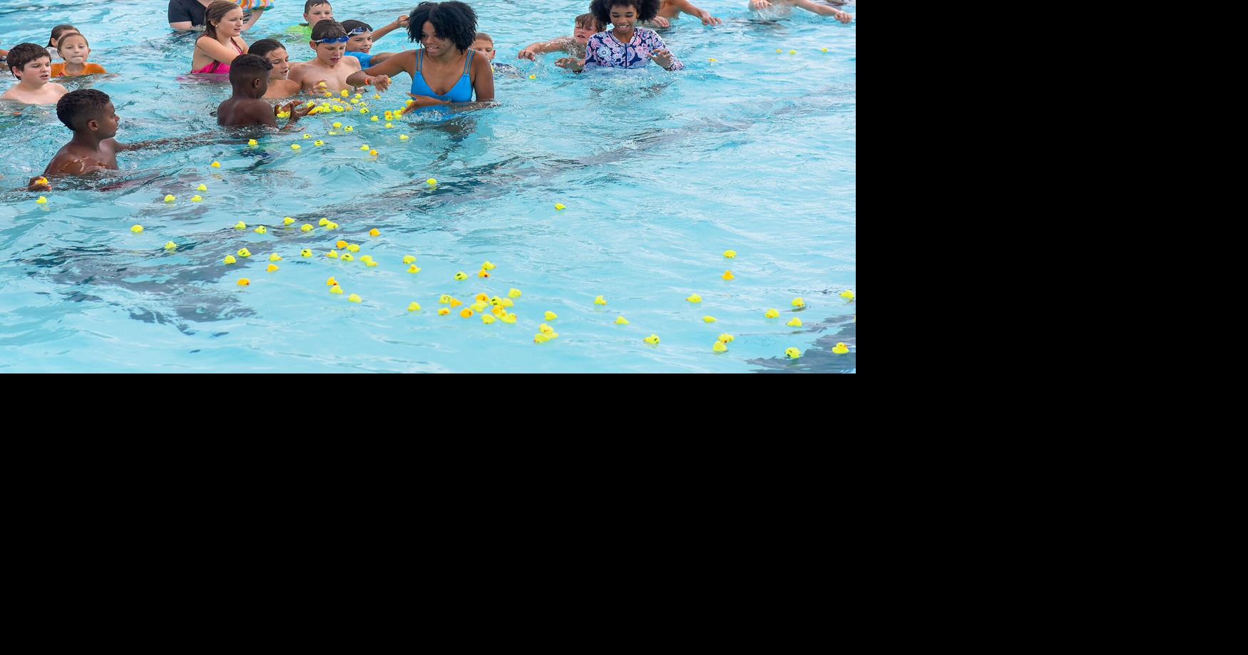 Rubber ducks take a dip at Duck Derby | News | columbiamissourian.com