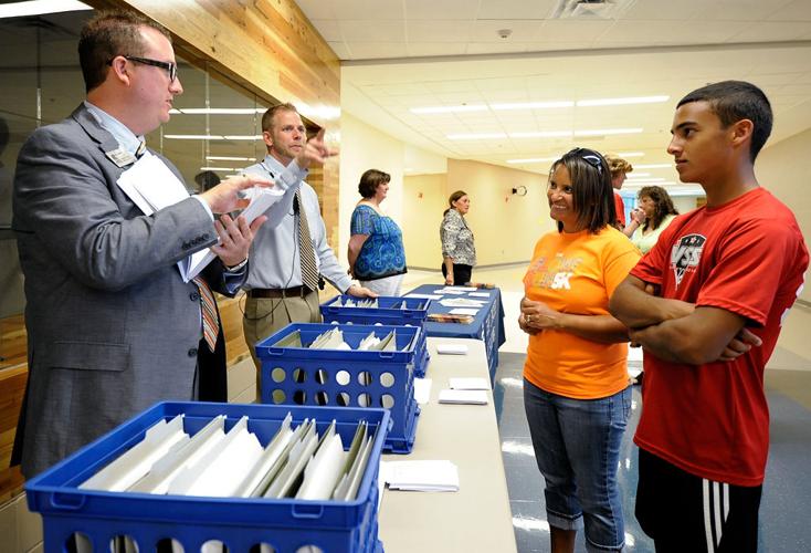 Battle High School hosts its first back-to-school night | Local ...