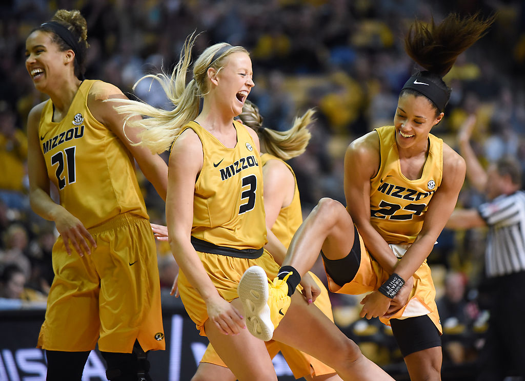 PHOTO GALLERY Sophie Cunningham Leads All Scorers In Senior Day PHOTO GALLERY Sophie Cunningham Leads All Scorers In Senior Day