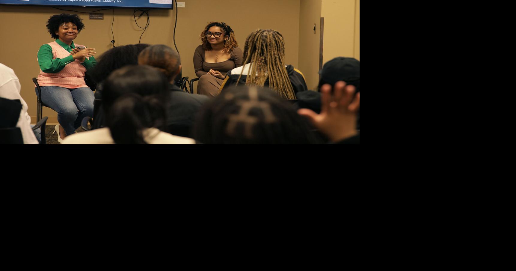 Rachel Henderson, left, leads the discussion with Cianna Hernandez ...