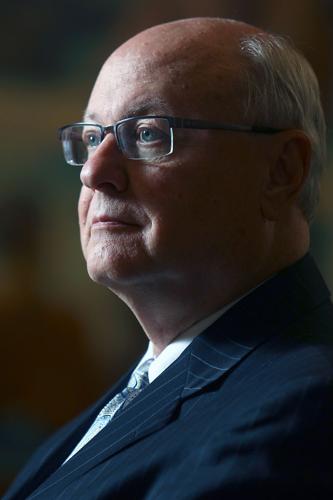 Robert Aulgur sits for a portrait | Photos | columbiamissourian.com