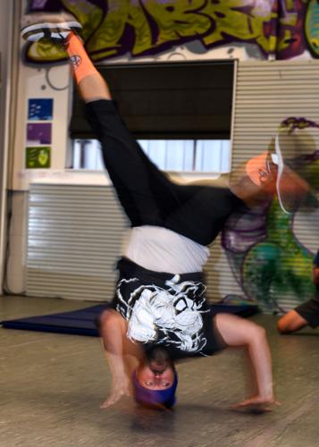 Breaking debuts in Paris: Columbia dancer shows off his moves | Local ...