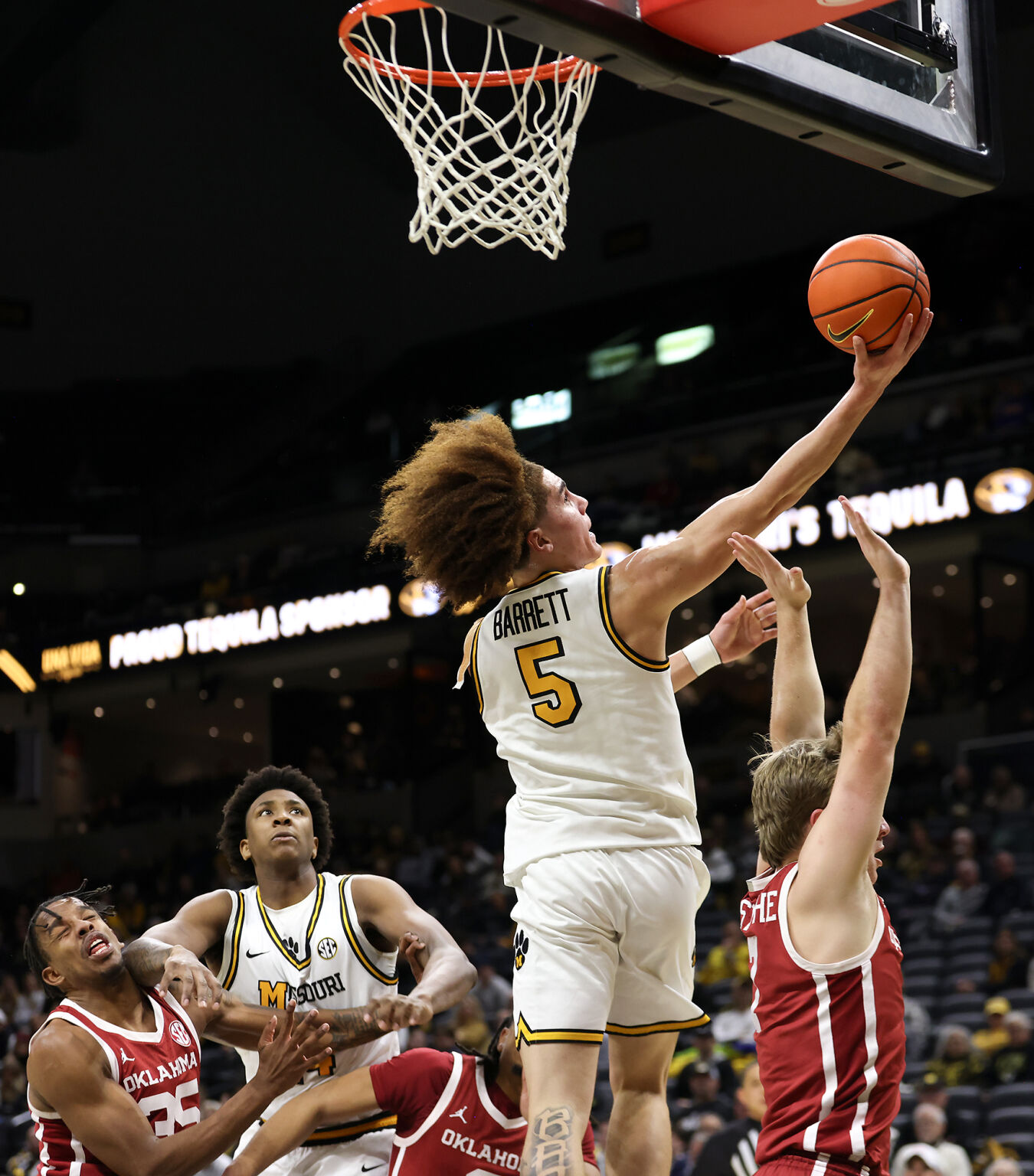 Barrett's breakout start powers Mizzou to massive home win over ...