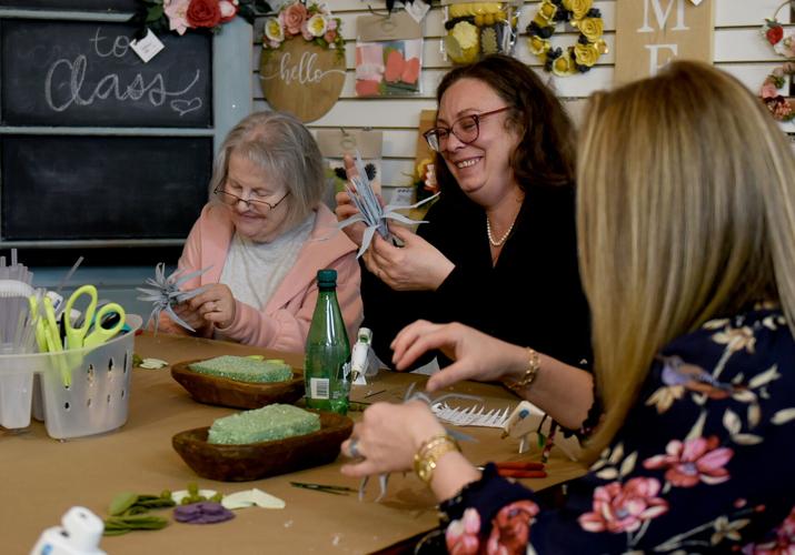 Felt workshop crafts handmade succulents | Visuals | columbiamissourian.com