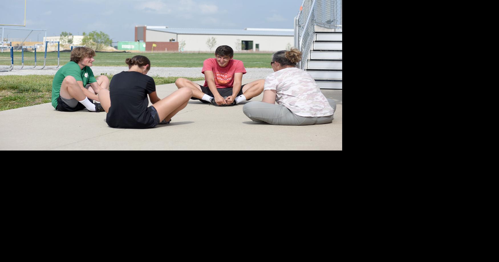 From left to right, Jacob Jackson, Lydia Siebert, Evan Sapp, | Sports ...