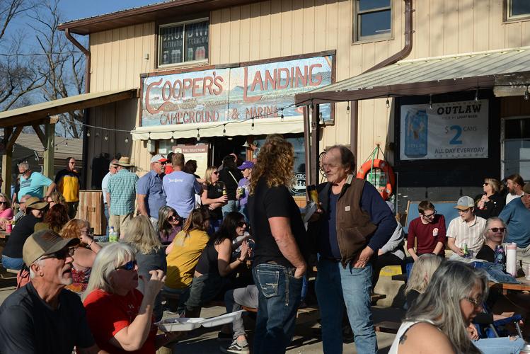 Missouri River cleanup hauls trash from Cooper's Landing | Local ...