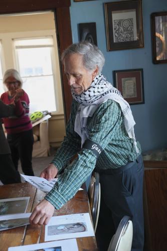 Peace seekers demonstrate at senator offices for cease-fire | News ...