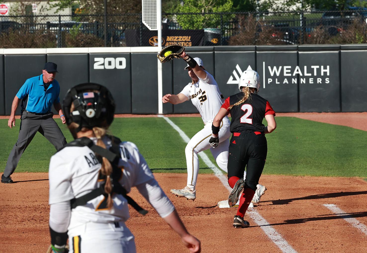Whitten dominant in Missouri's midweek victory over SIUE | Mizzou ...