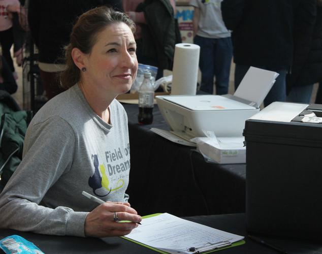 Pets find homes at Columbia Mall adoption event | | columbiamissourian.com