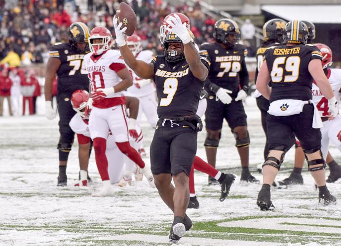 Snow business: Cook, Carroll lead Mizzou to late win as Tigers again ...