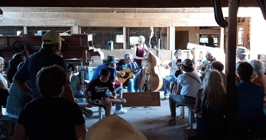 Fiddlin' Around at Howell Farm | Cover Stories | communitynews.org