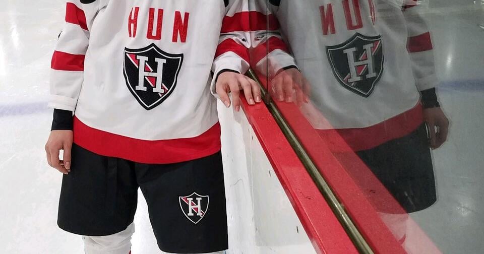 Well-traveled Eddie Evaldi settles in with Hun ice hockey | Lawrence ...