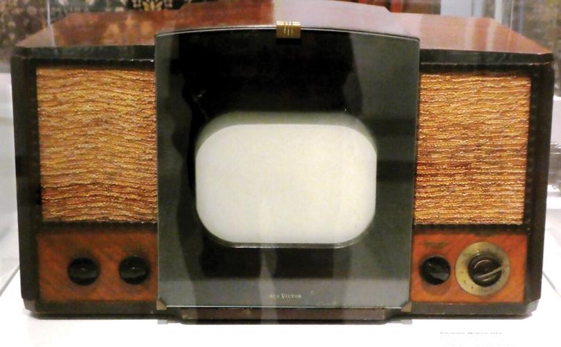 Ten Years of Collecting on View at State Museum | A&E | communitynews.org