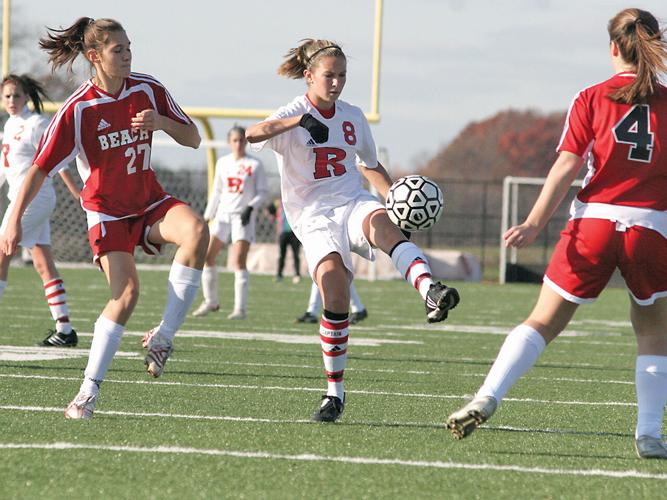 Robbinsville soccer star Laura Greb still finds home on the pitch ...
