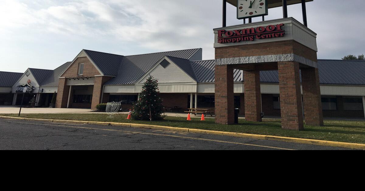New owner takes on task of fixing up Foxmoor Shopping Center | Business ...