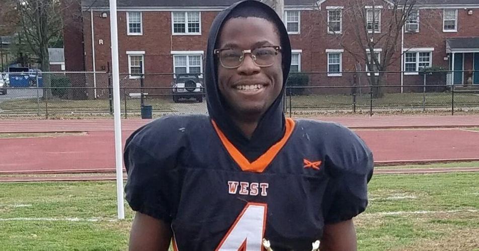 Kevin Boswell leads Hamilton West football in record-setting junior ...