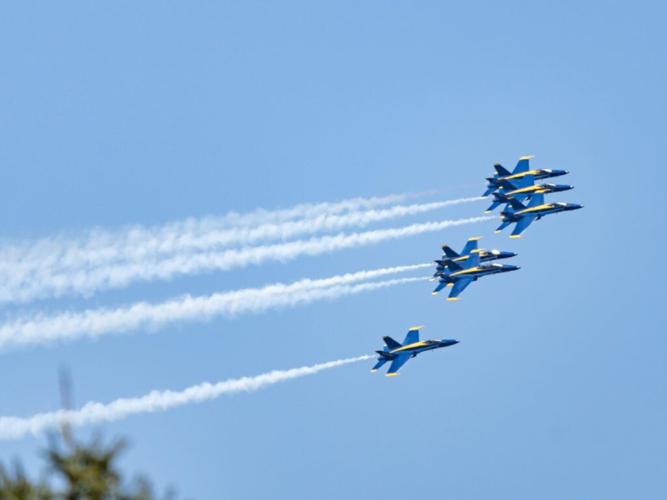 Ewing photographer captures images of jet flyover tribute | Ewing ...
