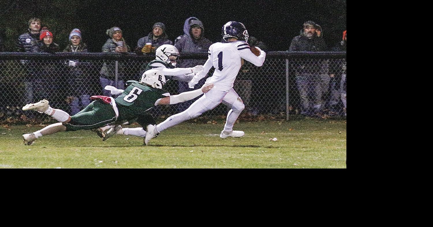 Leavitt rallies late to edge FA 36-32 in Class C South Regional Final ...