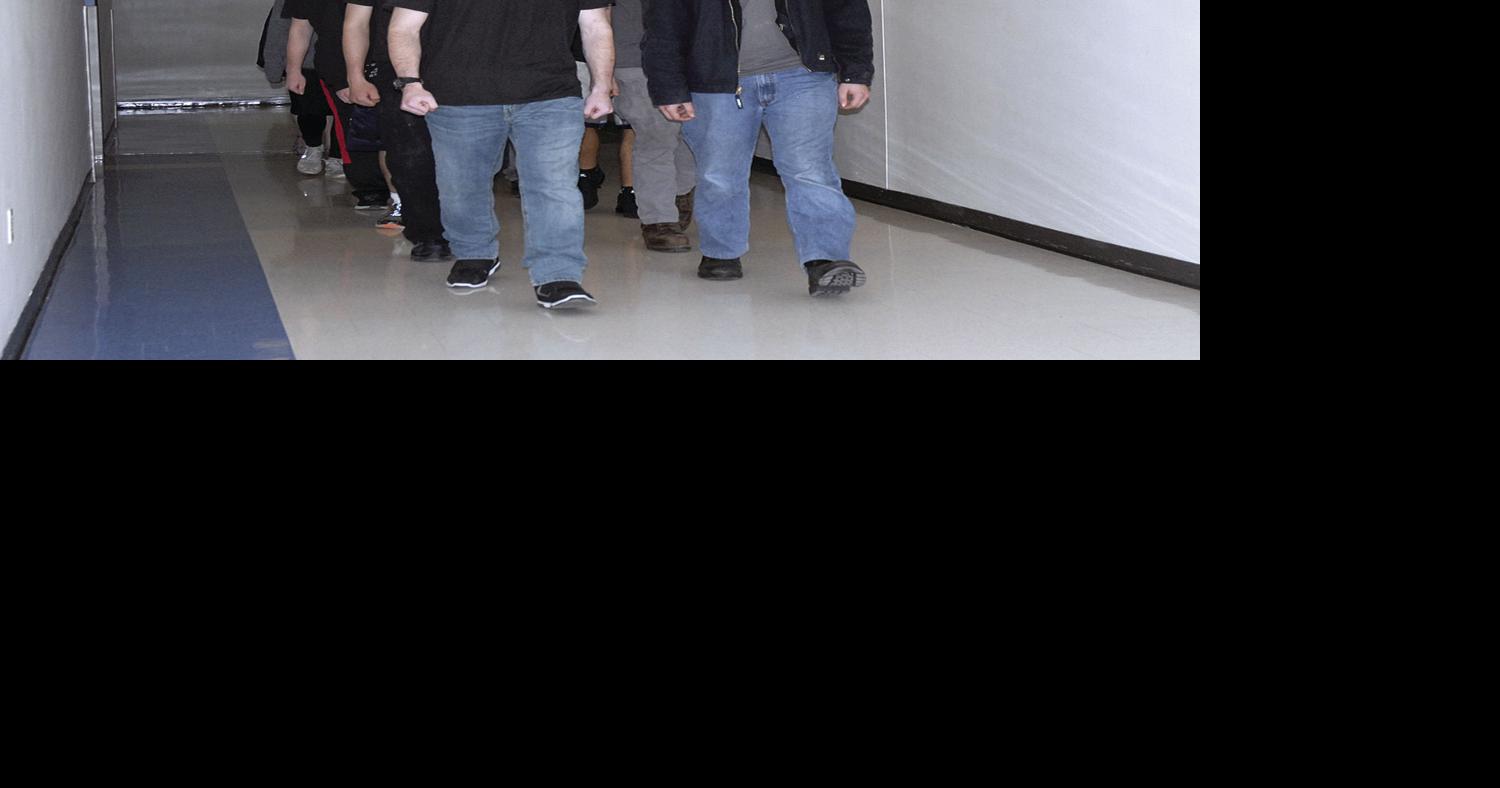Task Force Eagle preps students for possible military careers | Local ...