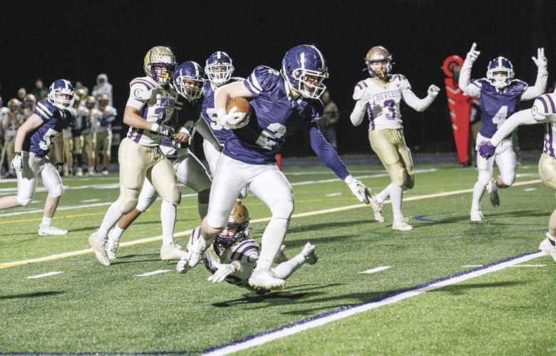 Saunders and Walton named All-State in football | High School ...
