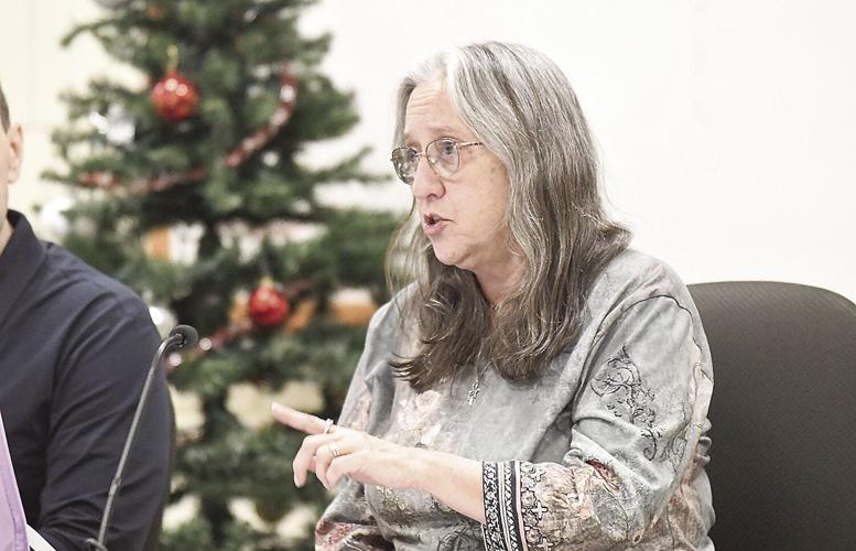 School board chair Snow submits resignation | Local News ...