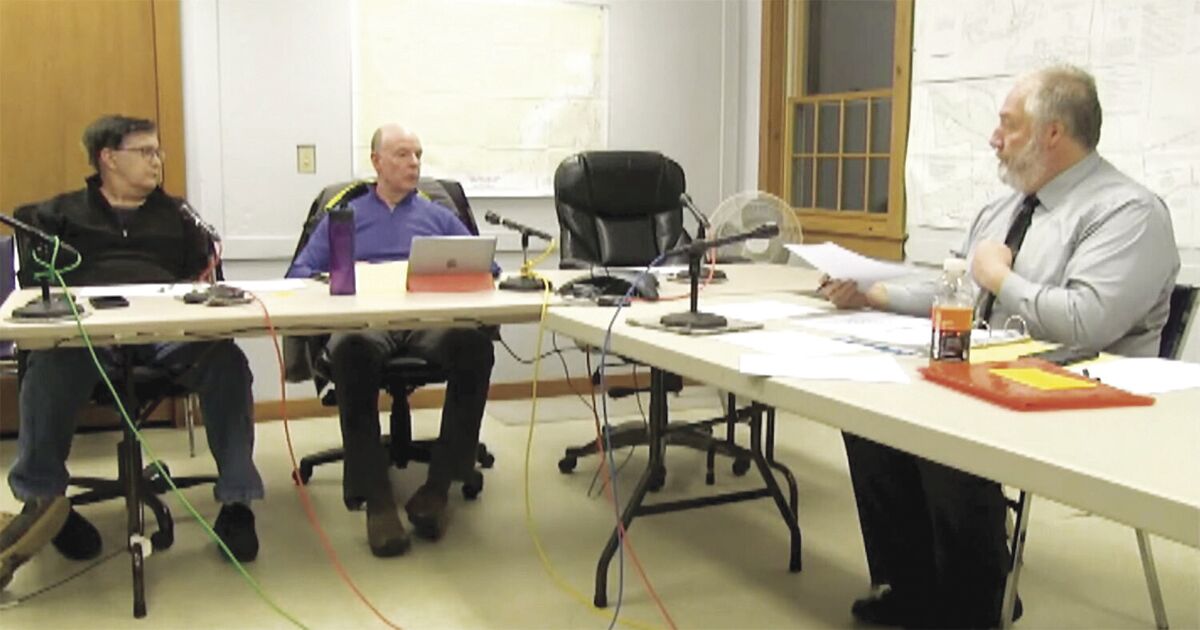 Albany committee recommends leaving Conway for Madison | Local News | conwaydailysun.com