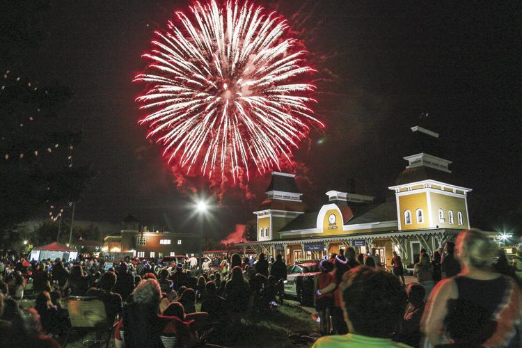 Big crowd enjoys N. Conway fireworks | Local News | conwaydailysun.com