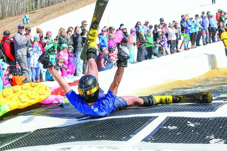 Cranmore Mountain's "Spring Splash" Pond Skim | Multimedia | conwaydailysun.com