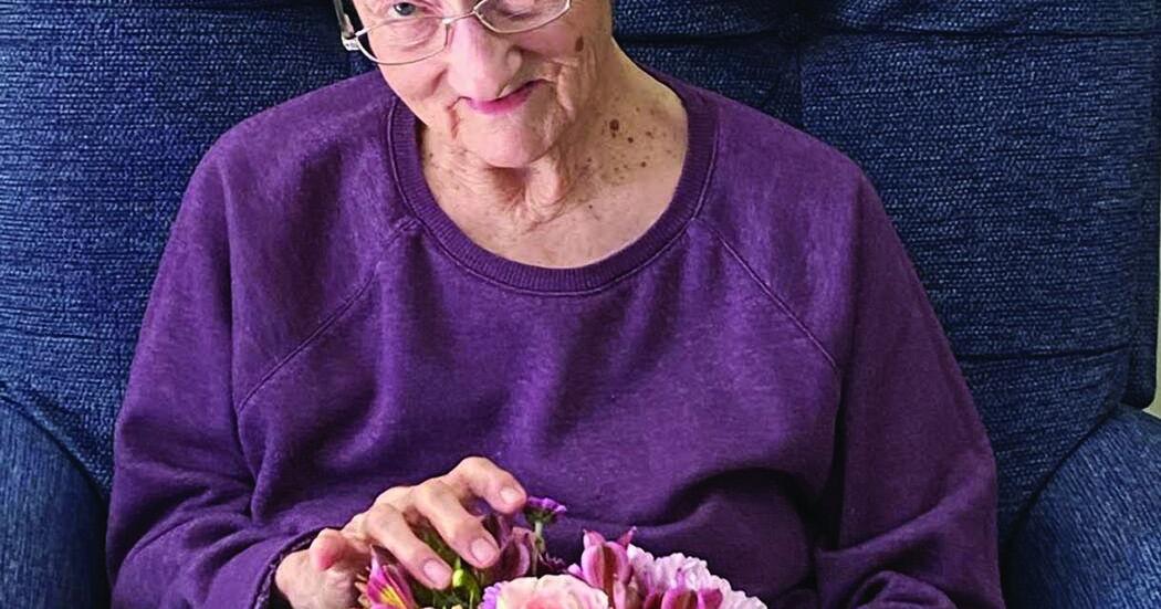 Obituary: Winona Gertrude Thompson | Obituaries | conwaydailysun.com