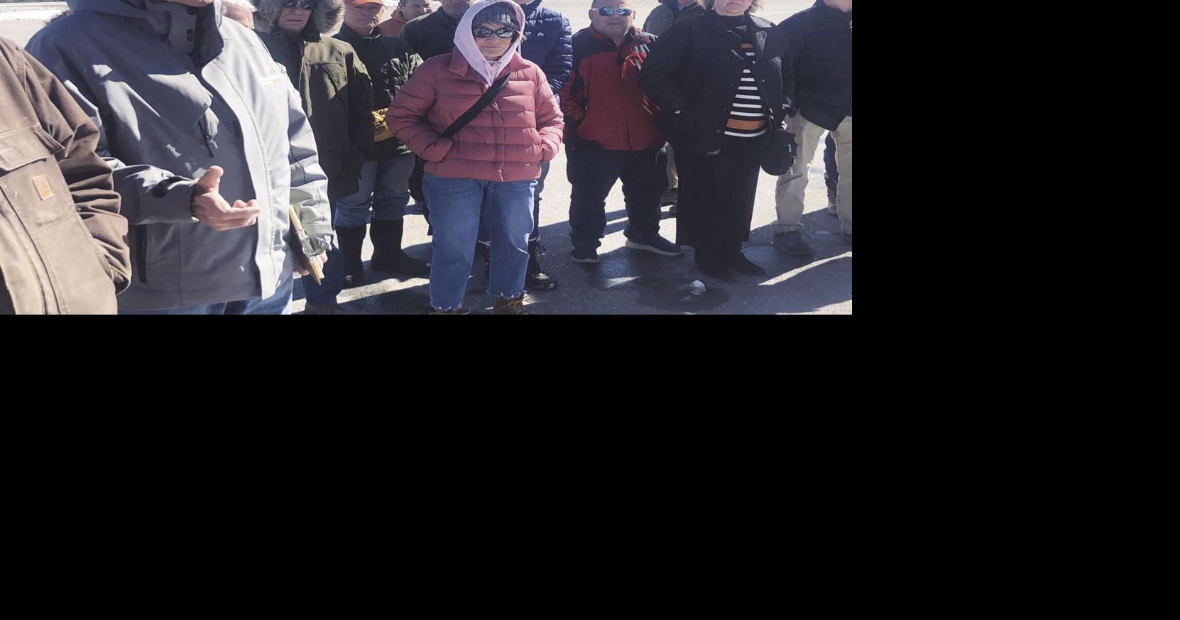 Fryeburg residents raise concerns about runway extension | Local News | conwaydailysun.com