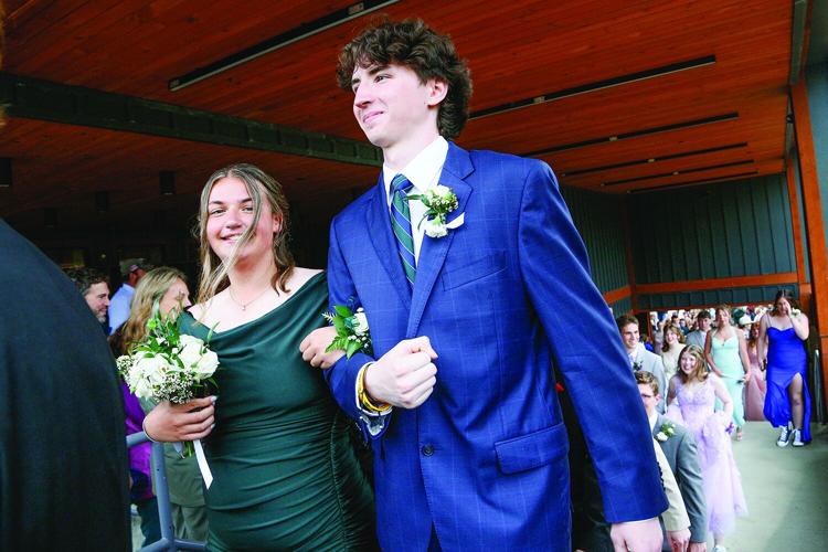 Kennett has prom to remember at Cranmore | Local News | conwaydailysun.com