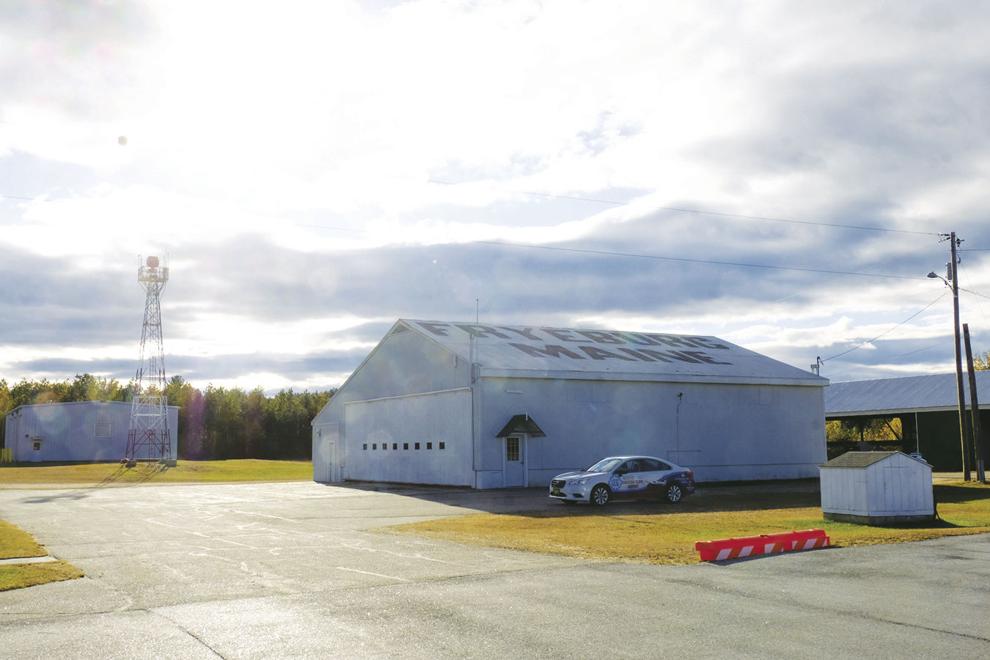 Fryeburg residents question 99-year lease for airport | Local News | conwaydailysun.com