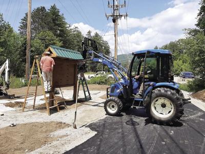 Volunteers install two kiosks at both ends of Rec Path | Local News ...