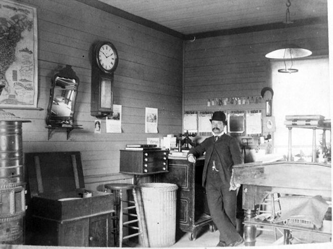 Then and Now: Another man undone by the economy | History ...