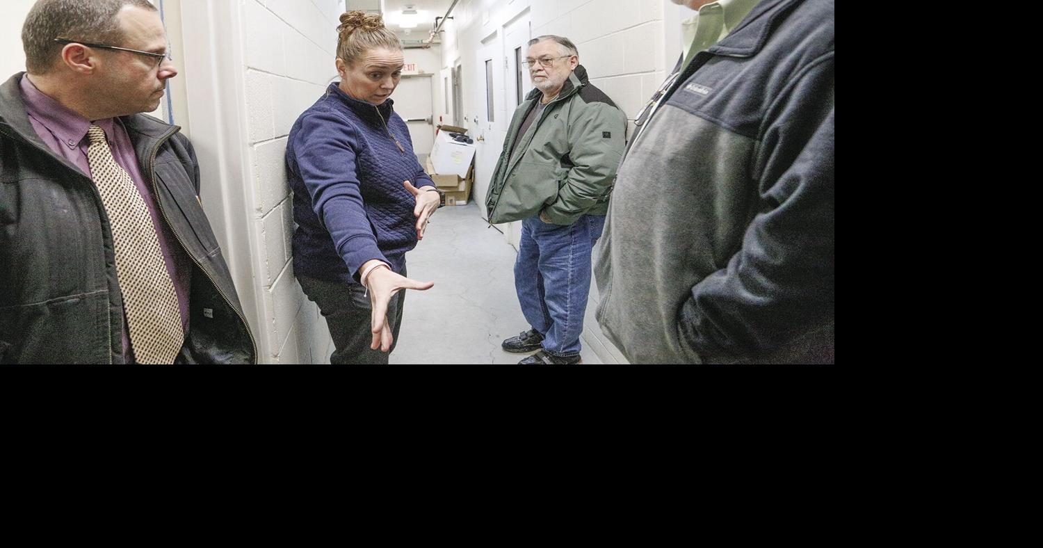 Police staff give public tours of Conway station | Local News ...