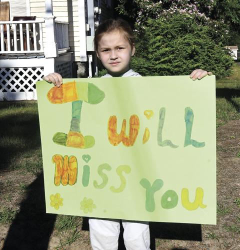 Teacher gets surprise send-off on her last day | Local News ...