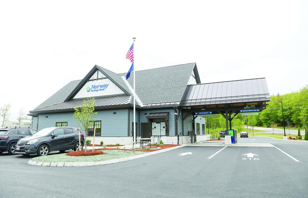 Norway Savings Bank opens branch in Conway | Local Business News | conwaydailysun.com