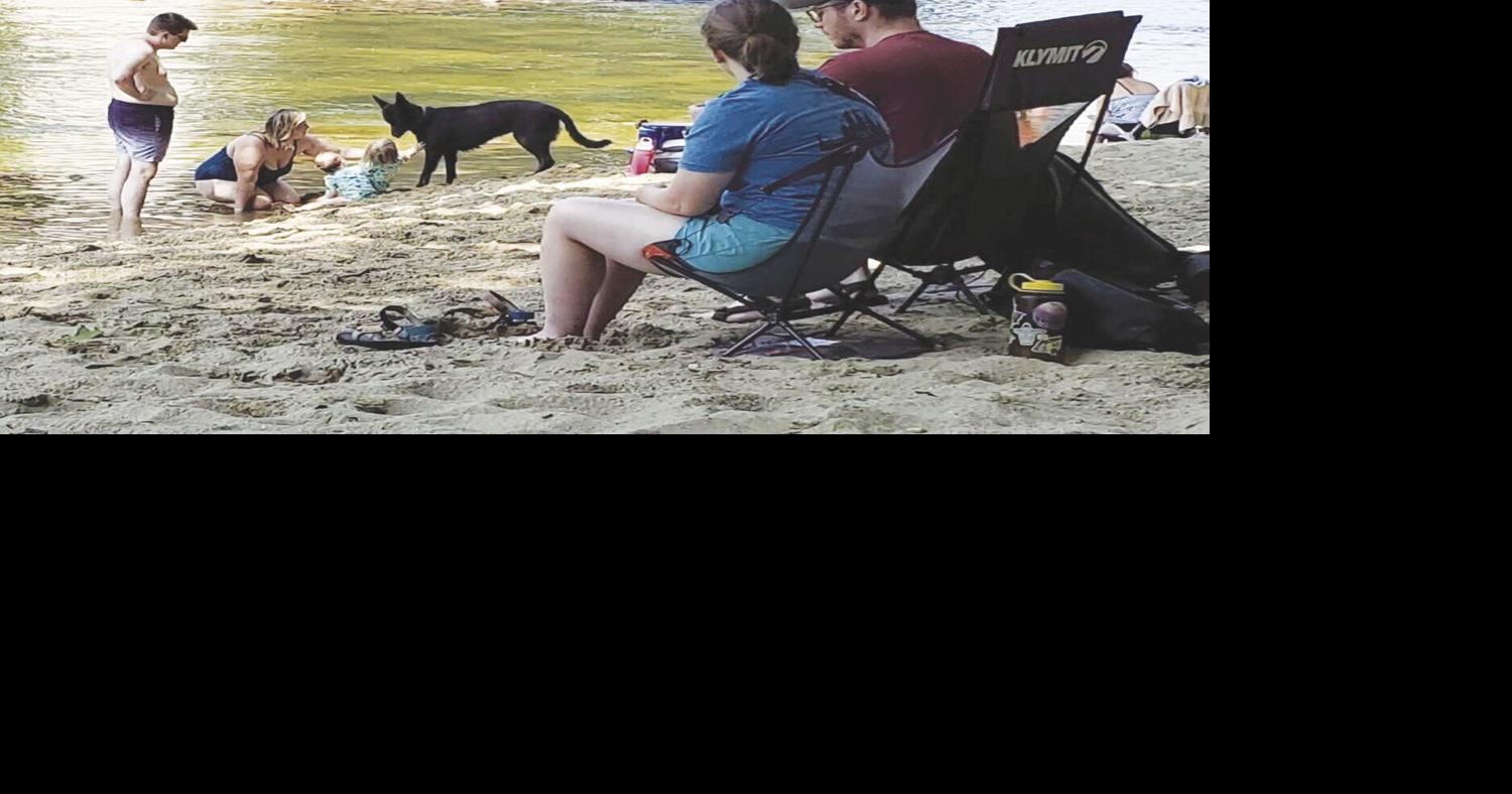 Selectmen mull dog restrictions at Davis Park beach | Local News ...