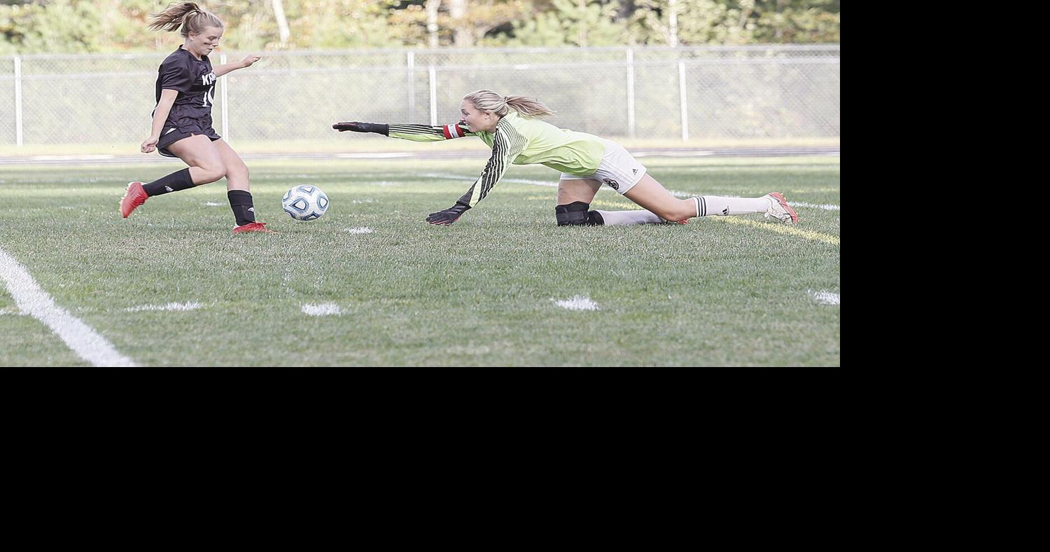 Berlin falls to a red-hot Kennett team under the lights | High School ...