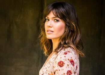 Mandy Moore To Star In Scripted Country Music Podcast. | News ...
