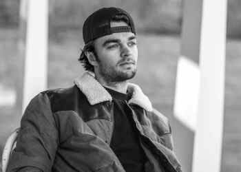 Conner Smith Gets Engaged During Tour Break. | News | countryinsider.com