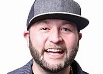 ‘Taste Of Country Nights’ Host Evan Paul Welcomes Baby. | News | countryinsider.com